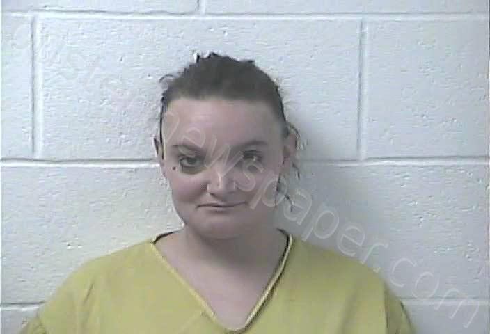 Casillas, Caroline Nmn | 2025-10-27 12:18:00 Daviess County, Kentucky Booking