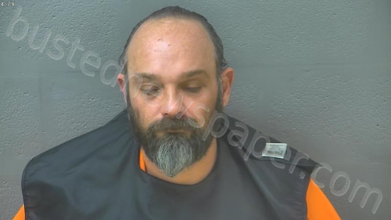 Mathews, Kyle Peter | 2025-11-14 22:08:00 Lynchburg, Virginia Booking