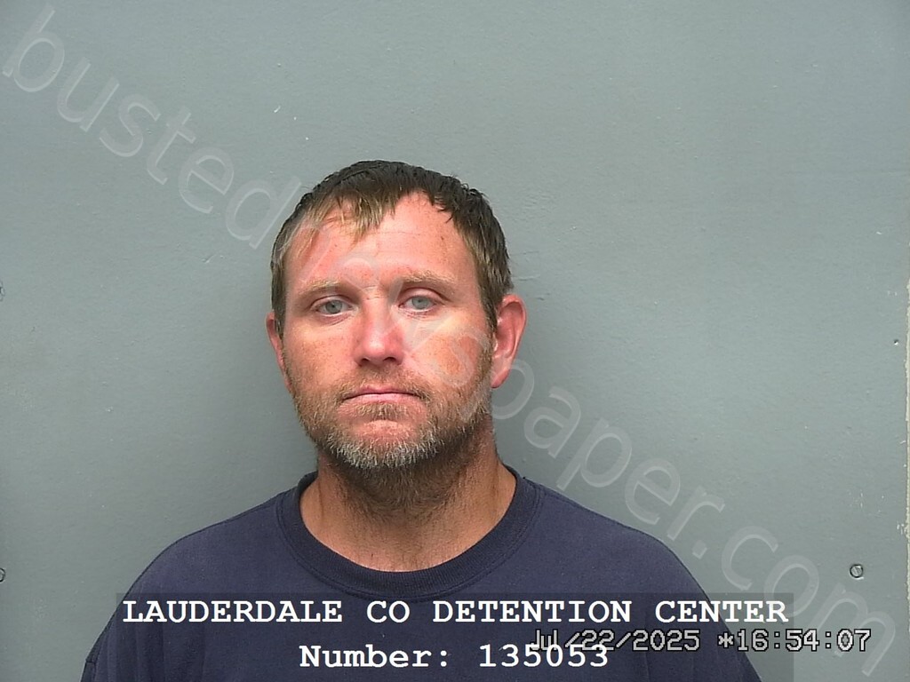 Lash, Cane Caulder | 2025-11-18 15:45:00 Lauderdale County, Alabama Booking