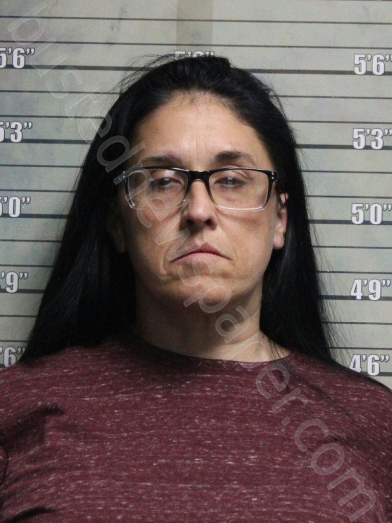 Howard, Sarah Elizabeth | 2025-12-27 02:52:00 Butler County, Ohio Booking